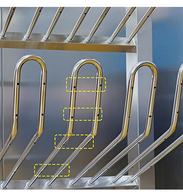 Cleaning and disinfection of shoes and boots in food factories